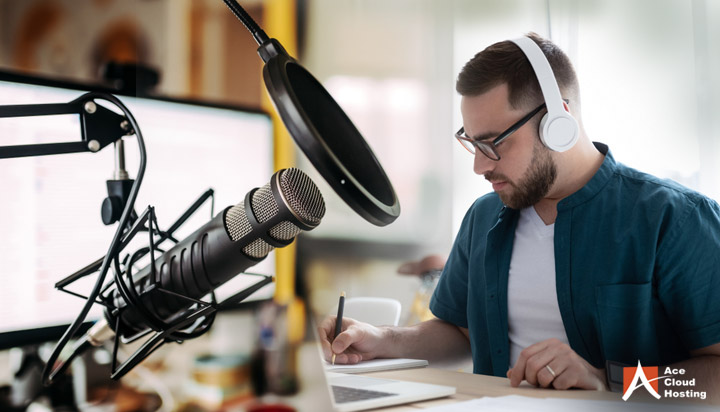 Top 15 Accounting Podcasts That You Can Listen To At Home